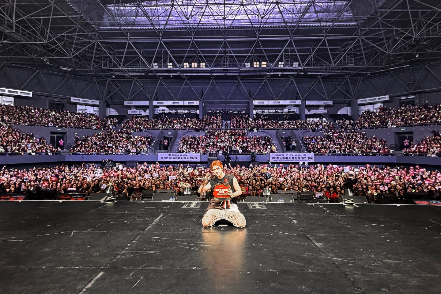 Taeyong NCT Delivers Powerful Solo Concert at ‘TY TRACK – REMASTERED ...